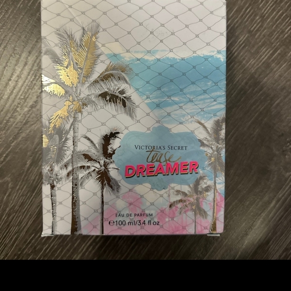 Victoria's Secret | Other | New Victoria Secret Tease Dreamer 34oz ...